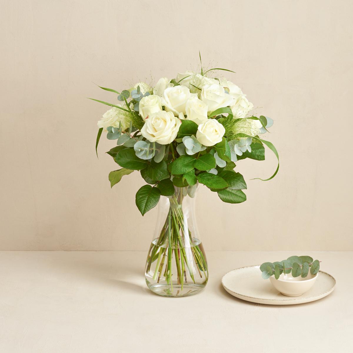 De hvide roser | Interflora Danmark