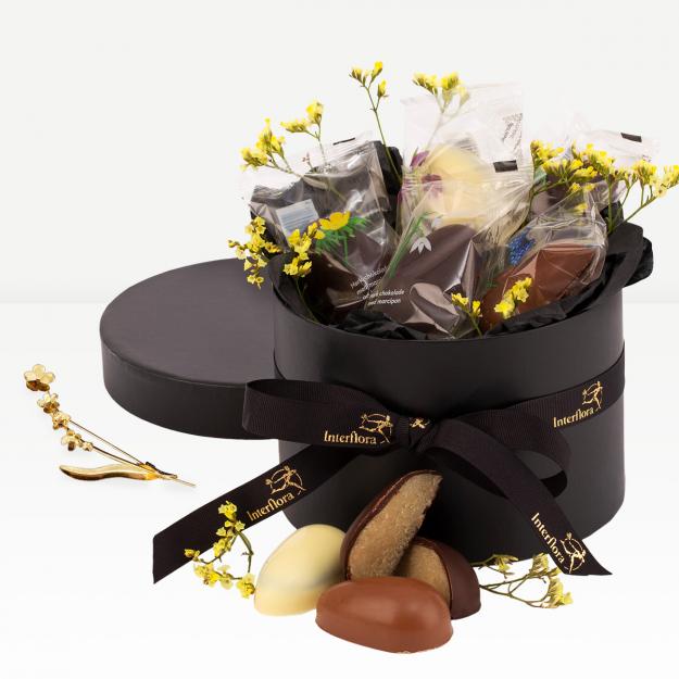 Interflora | Send blomster og gavekurve med levering i dag